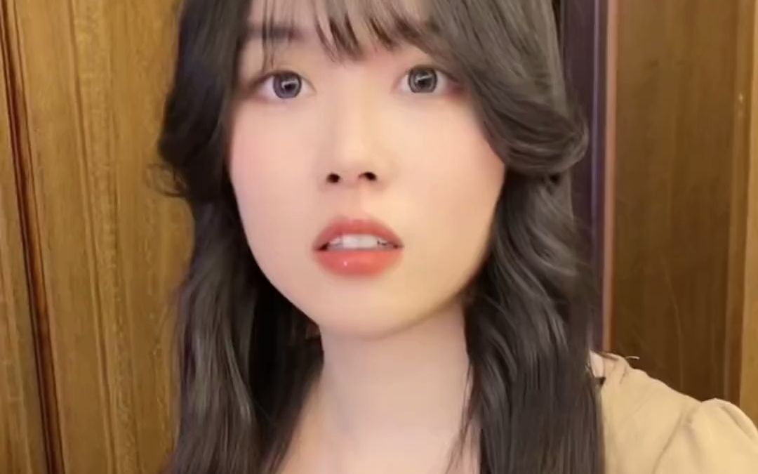 模仿女生来大姨妈,走她的路让她无路可走