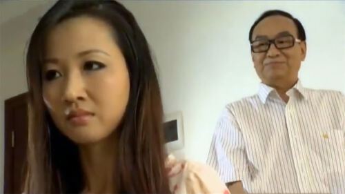 儿子在学校打伤人,妈妈求老板帮忙,没想到老板见色起义,普法剧