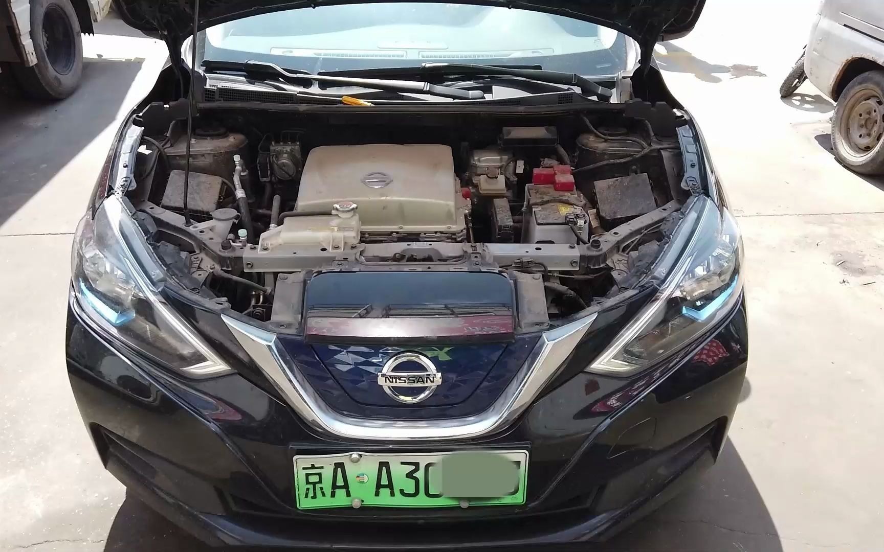 Nissan日产轩逸新能源汽车电机控制器、车载充电、DCDC长啥样?