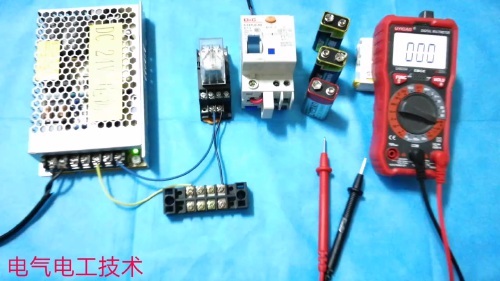 电压测量易如反掌,电流咋办?小心搞坏万用表!