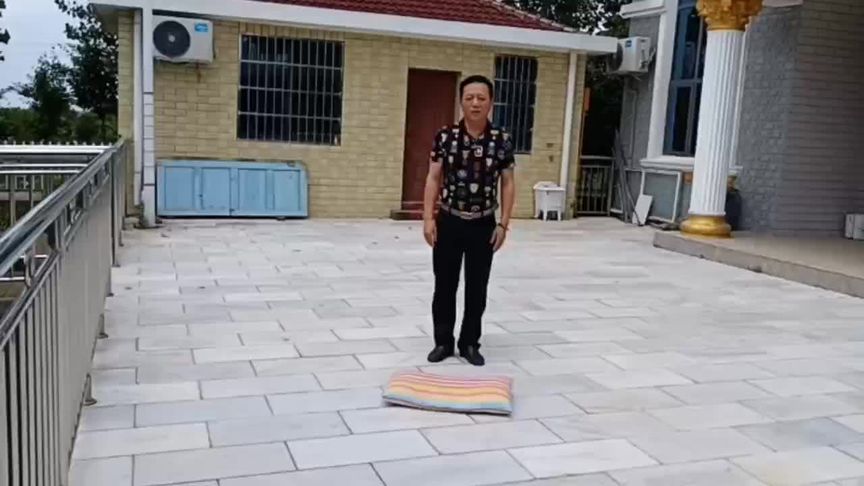 #三角倒立教学 #运动快乐每一天 #每天坚持锻炼会有不一样的收获