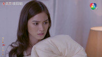 泰剧《你是我心中的太阳》男主帮生病女主换湿衣服,醒来就撒娇