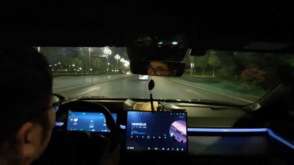 记录开车出来充电的第一视角夜晚遛街(领克08EMP)
