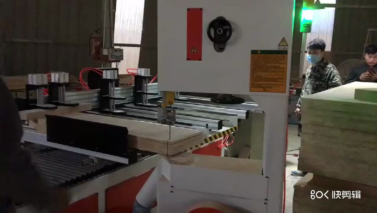 数控木工带锯机功能展示,漂亮