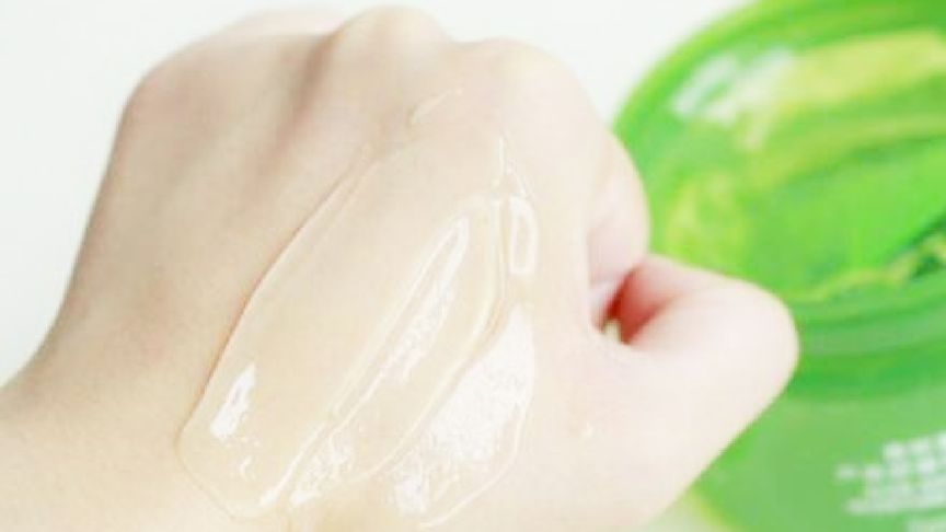 芦荟胶真能直接敷脸上吗?大多数人都搞错了,难怪皮肤越来越糟糕