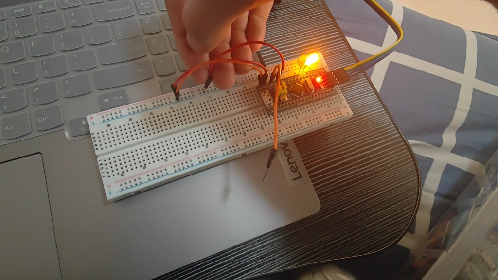 学习嵌入式stm32的按键控制LED灯项目