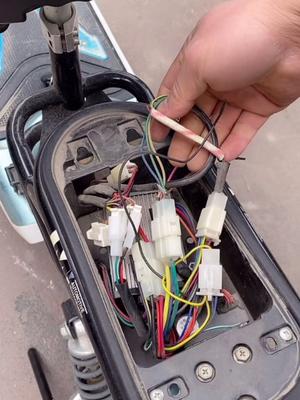 电动车控制器线路教程。关注我直播间出详细教学。