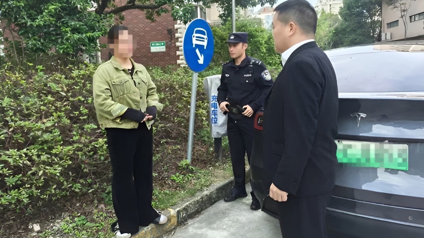 上海一女子被"限高",依然出入高档餐厅、购买高价自行车,付出代价