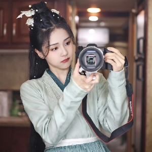 久玖蓝 