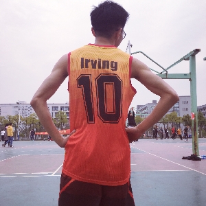 Kyrie-Sun 