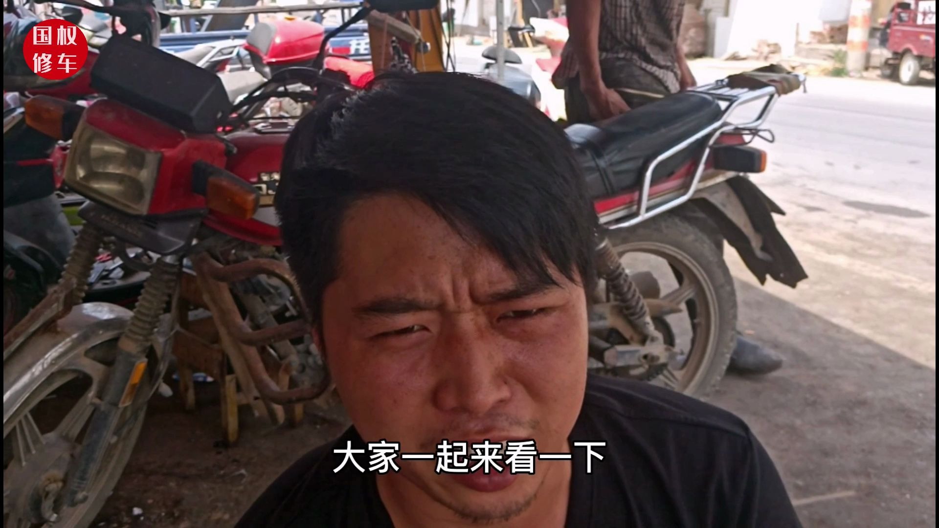 这才是引起摩托车链条咔咔响的真正原因?只需一个结扣就解决问题