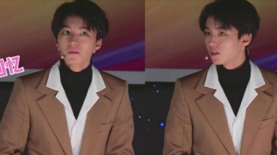 王俊凯回忆舞台表演,很久没有表演过了,看到演唱会视频会很想念