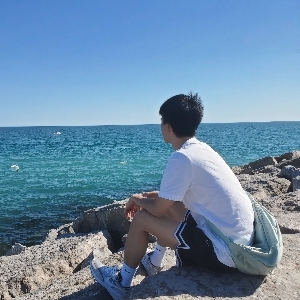li阿li阿li 