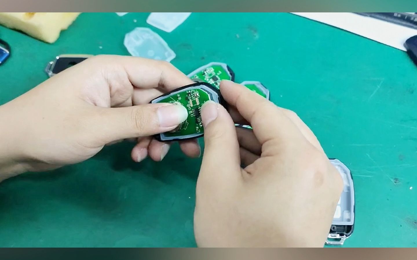 无线拷贝遥控器组装过程