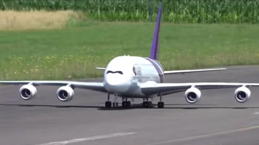 航模巨型航空A380完美起降#航模飞机 #涡喷航模 #a380模型