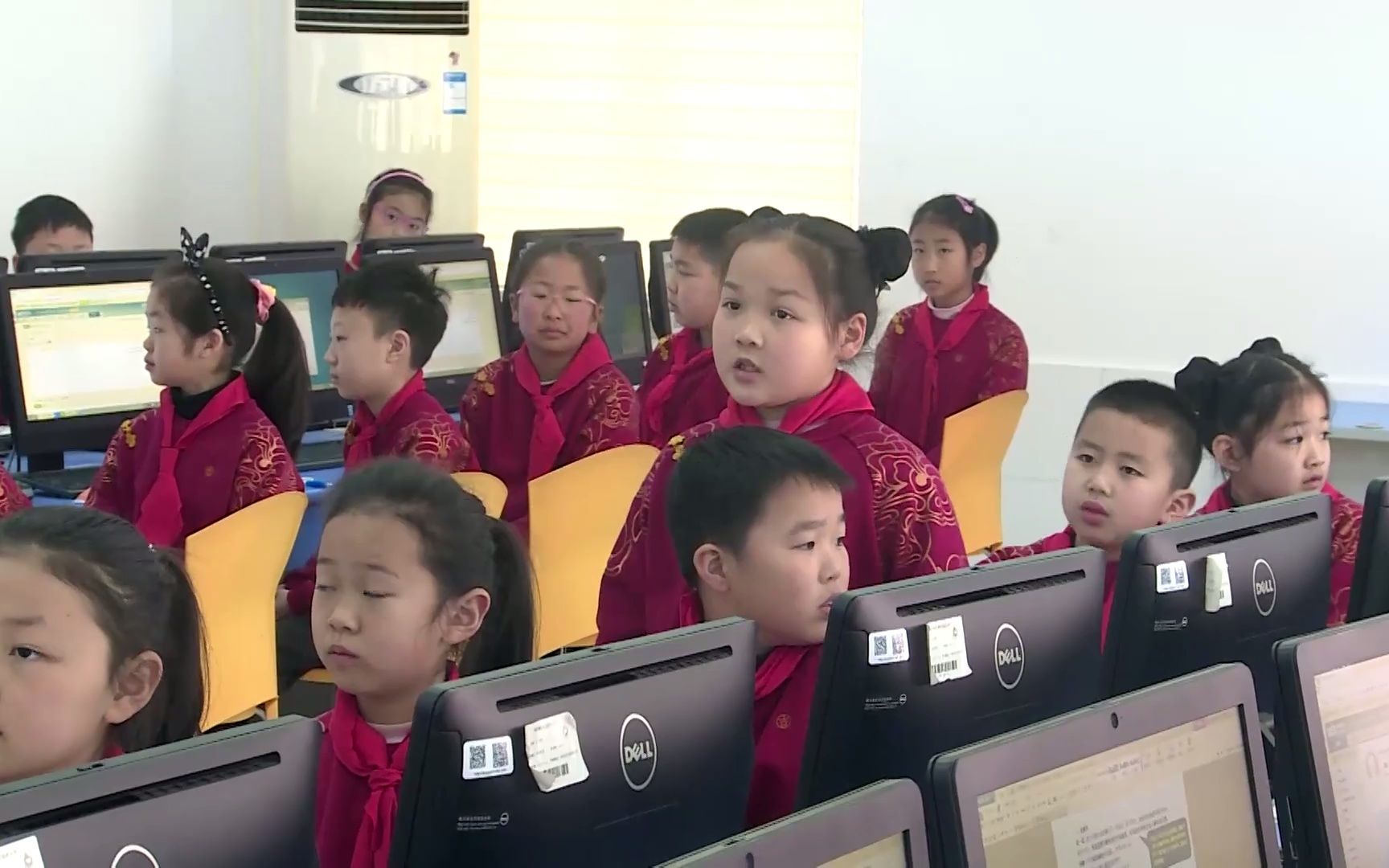 小学信息技术《一封电子邮件》优质课教学视频(000000-1783333)