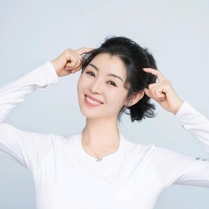 考拉是名空姐爱健身