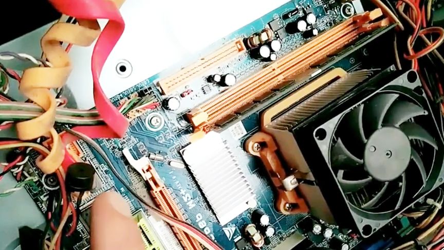 电脑黑屏故障排除方法讲解