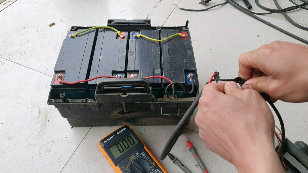 电动车放电电流的测量方法、小苏无保留教会大家