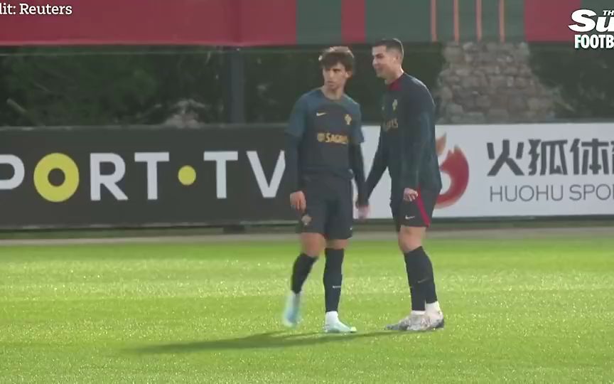 【世界杯】训练中C罗和菲利克斯单独聊了几句!