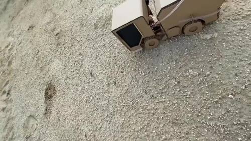 如何用纸板制作吸粪车玩具模型