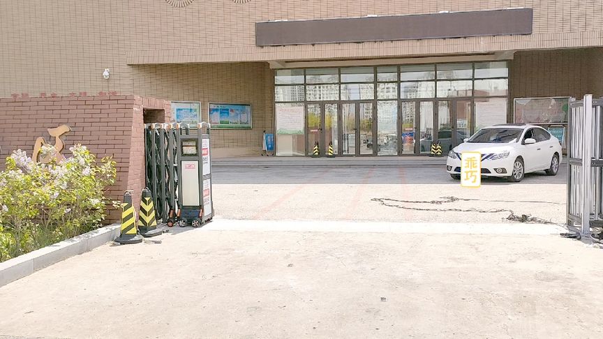 带你看看少有人见过的伸缩门安装试运行现场!