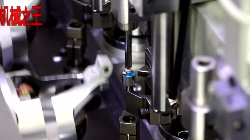 直流电机 线圈怎么绕上去的 国产的设备,一分钟一万绕 神奇