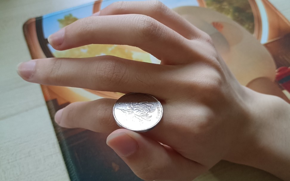转硬币,一个放松手指的好方法