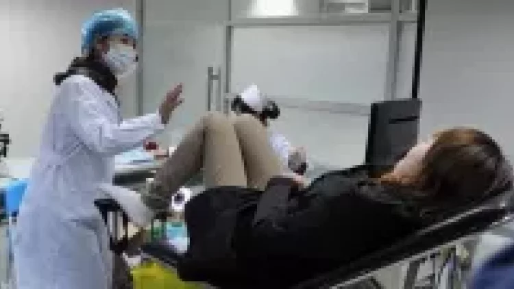 实拍记录女性“上环”全过程,惨不忍睹,网友:不是“上环”是取命!