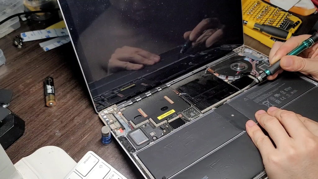 surface laptop 换电池教程
