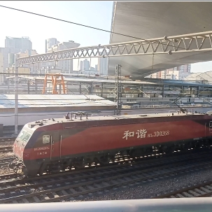 喜爱小游戏的老张 