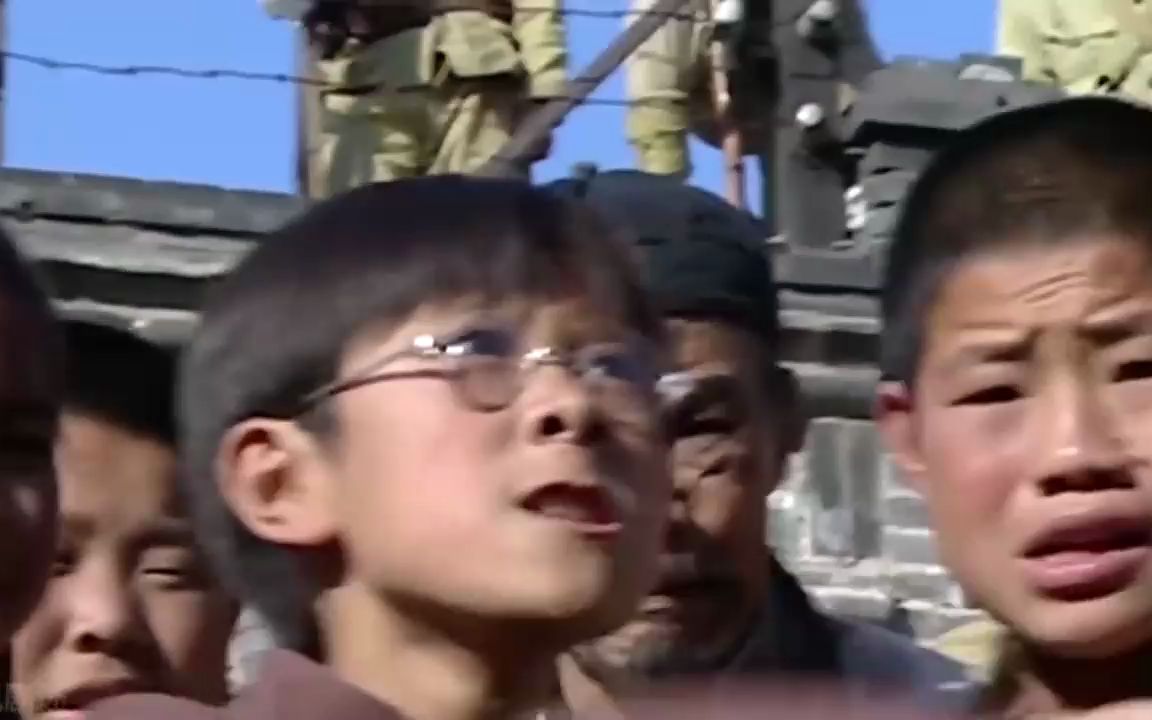 小兵张嗄:嘎子跟鬼子比赛爬树,趁机直接走人,全剧最经典的片段