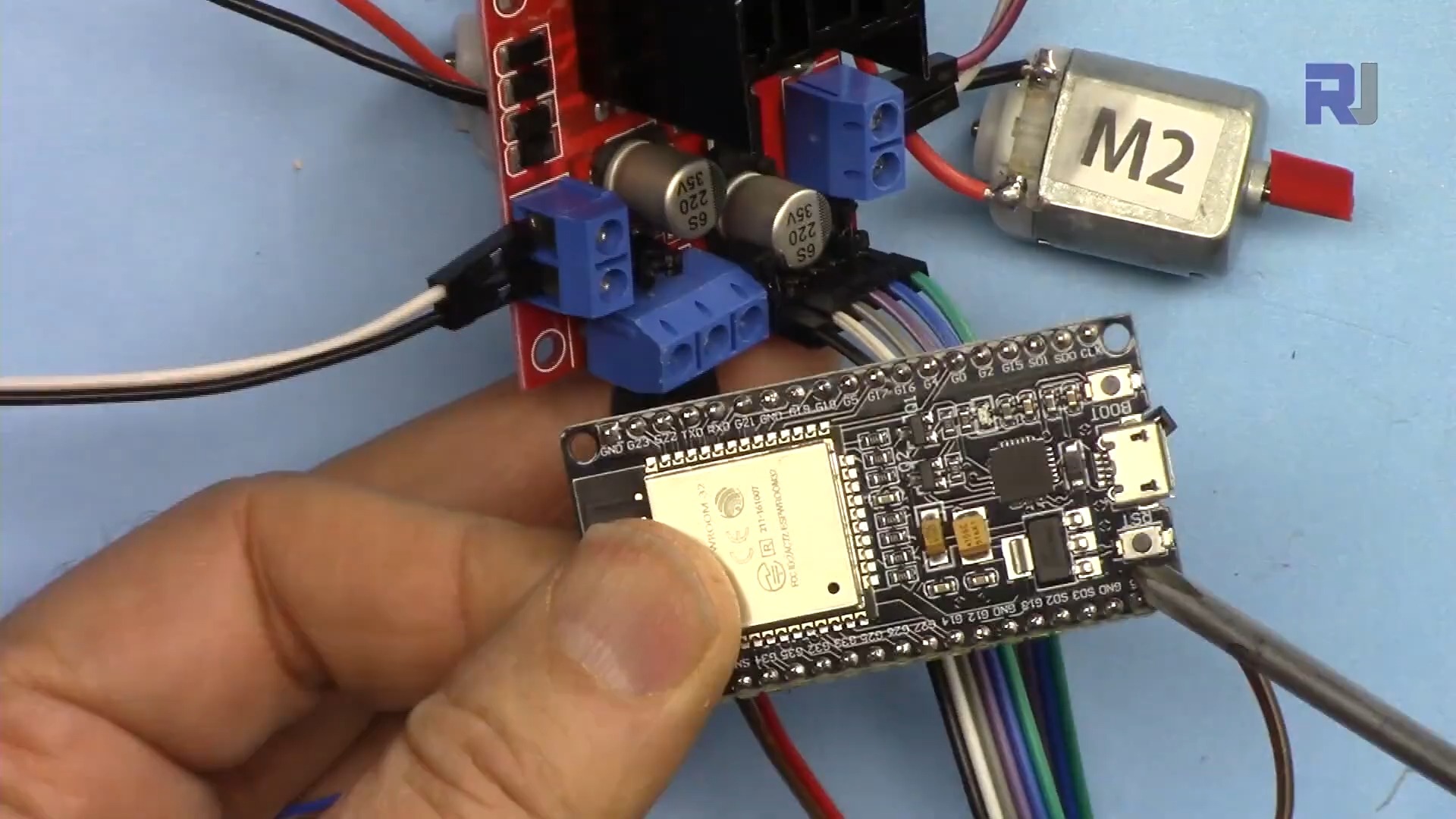 国产wifi6芯片模组ESP32乐鑫大中华区代理商飞睿科技:使用ESP32和L...