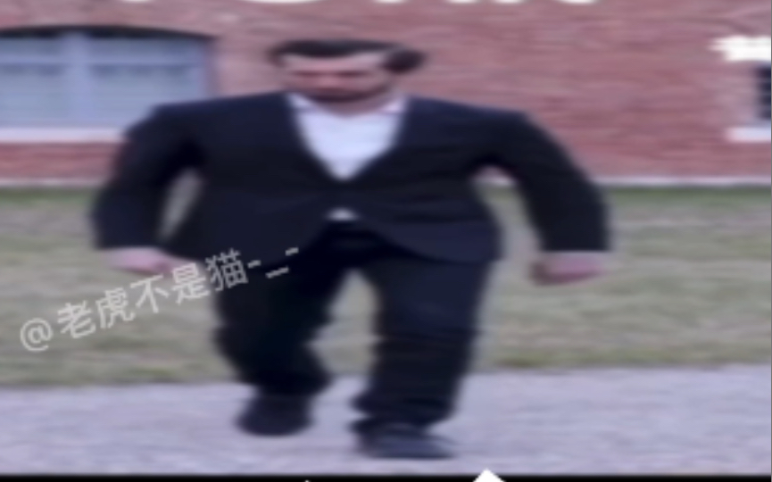 老外模仿多国总统走路-Wide Putin(宽体普京)