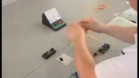 试题四:用电压表测串联电路某灯泡两端电压
