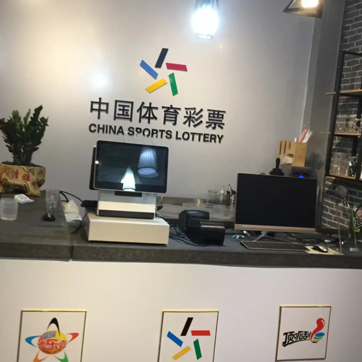 小猪不佩其 