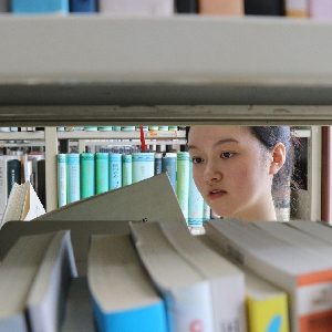 学物理的小吴 