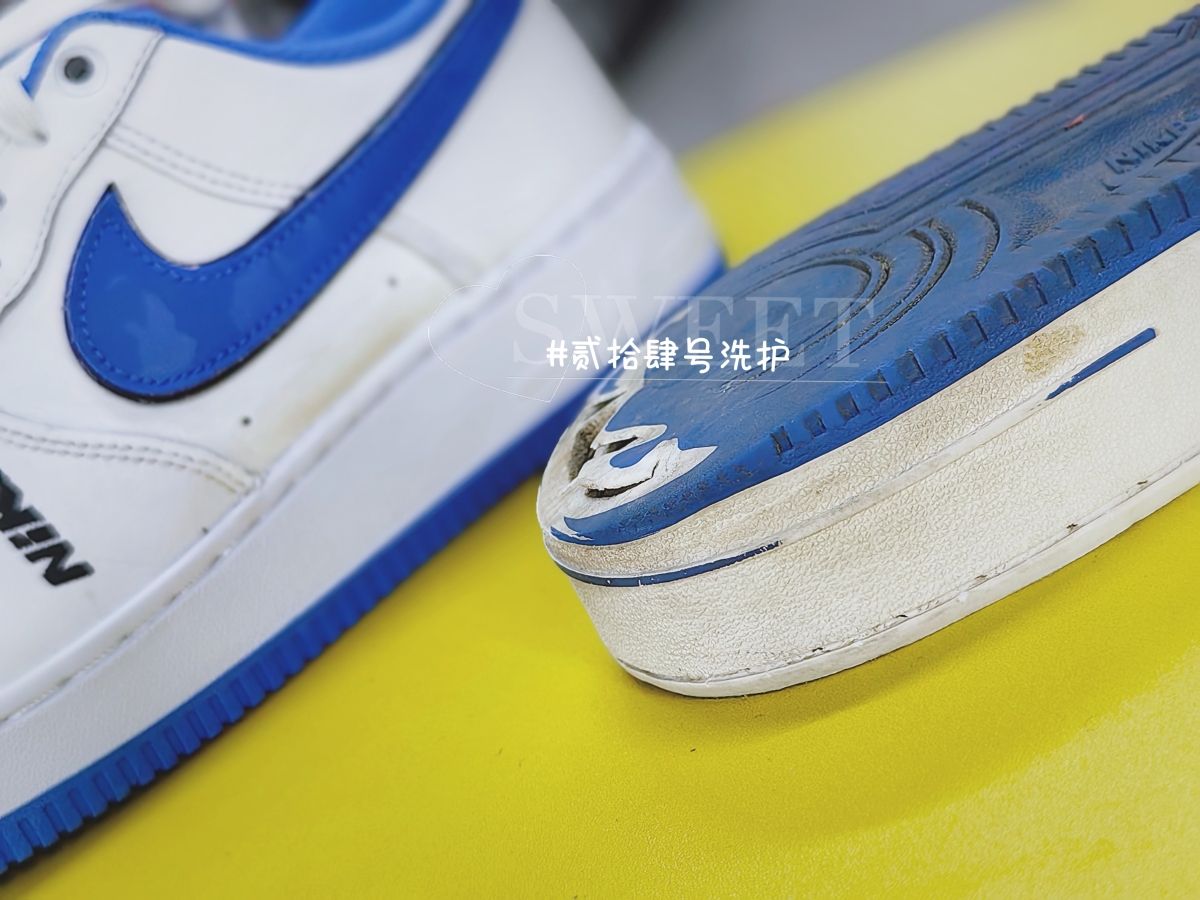 AF1 鞋底磨损严重怎么办?换底修复安排中!
