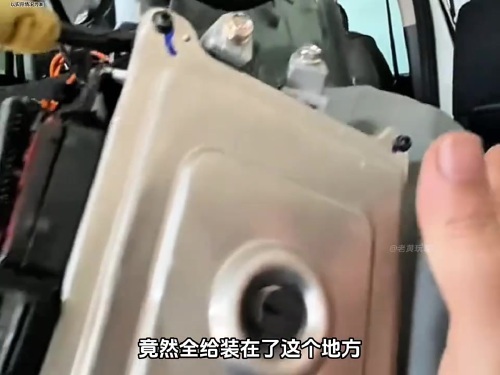这些新能源车的设计师越来越脑残了新能源