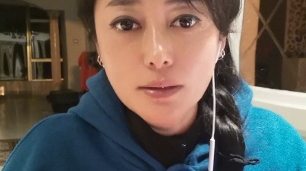 血氧仪的使用,注意:甲床受损涂指甲油、高温低温强光等会影响读数,多...
