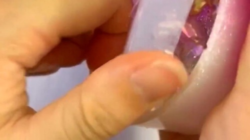 手艺人翻模就是厉害,一般人撕下来,早就坏得不成样了!
