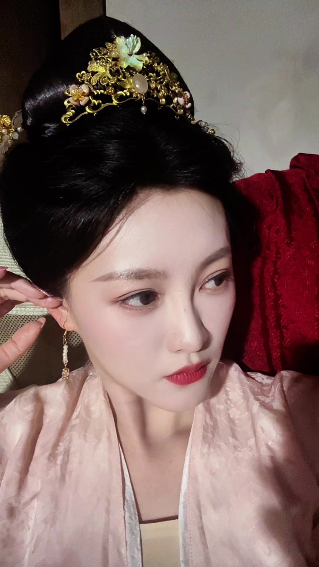 猜猜今天几点可以ߔ�工作 困了想放个假#黑化 #拍摄现场 #短剧推荐 ...