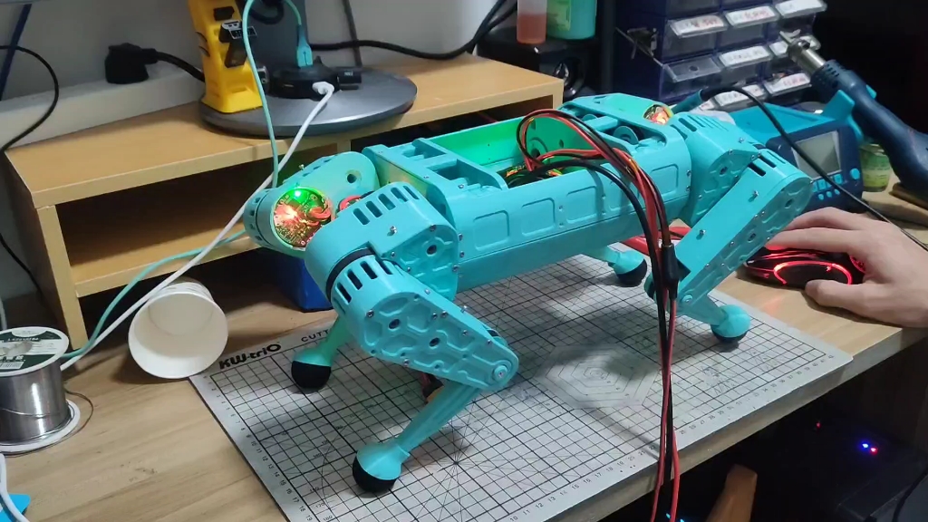 同步带机器狗姿态运动学