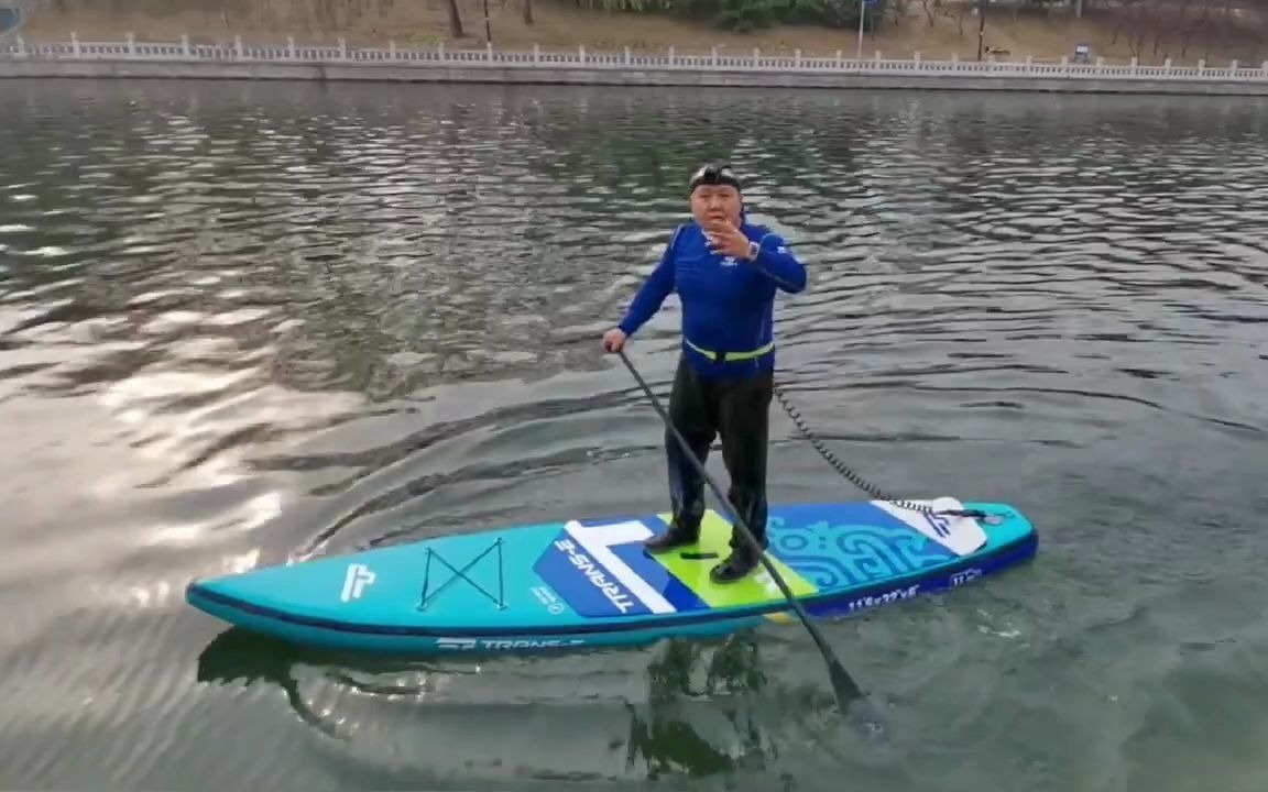 桨板SUP教学视频:马哥提问时间,发力划水时感觉要栽跟头!