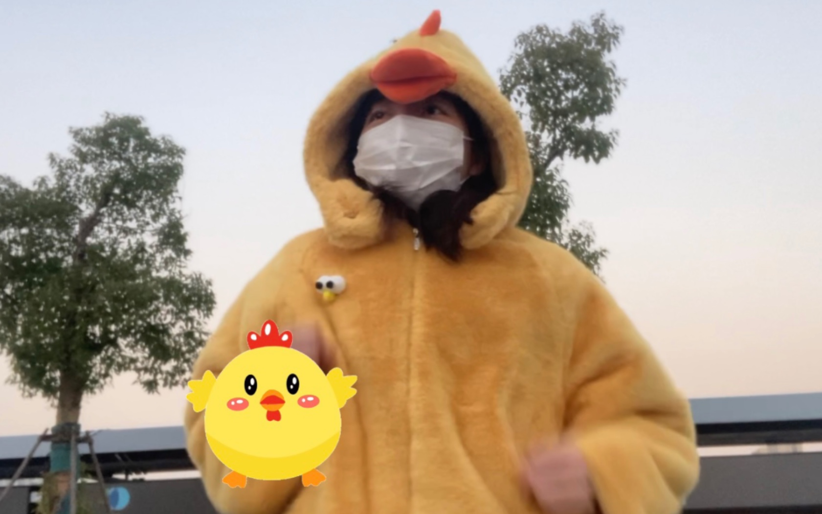 当代刚毕业大学生的现状?工作日上班,周六周日兼职。