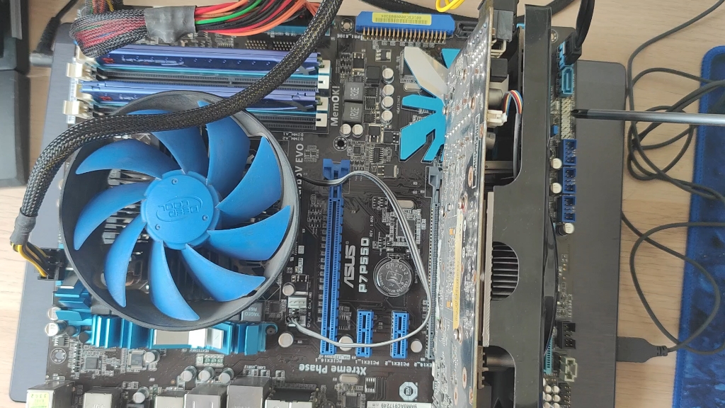 华硕P7P55D无法点亮