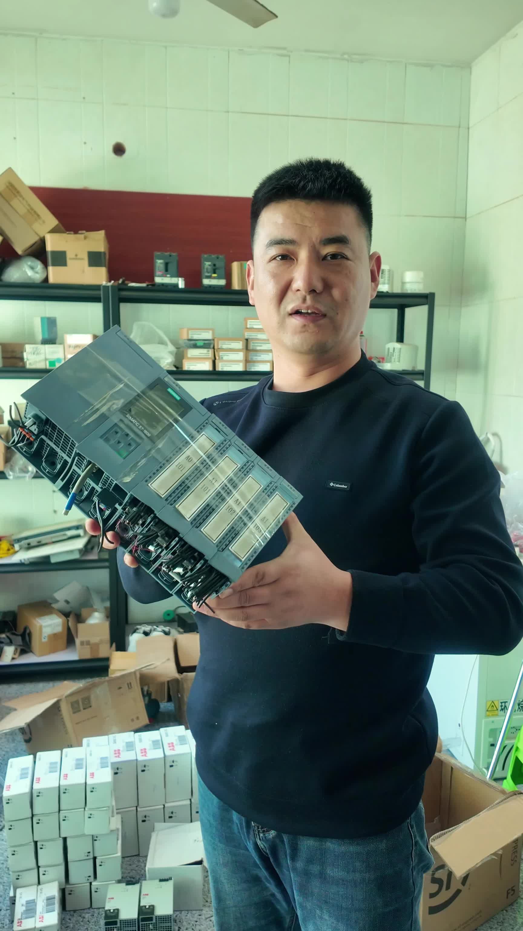 #西门子plc #拆机模块 #电工 #通信设备 西门子1500系列模块