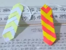 3分钟教你用4条纸条, 手工DIY漂亮的书签, 做法其实超简单