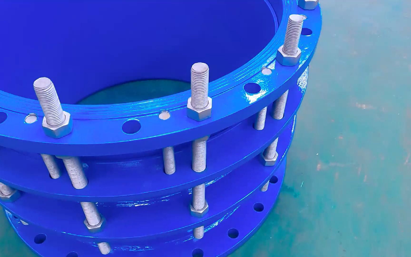 楼层建筑使用那种管道接头好?双法兰传力接头能够使用吗?