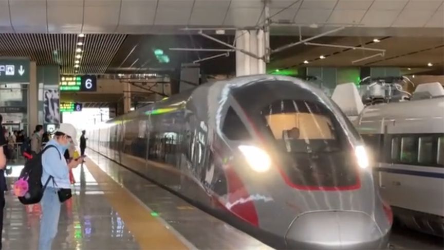新突破!时速400公里的高铁要来了,CR450动车组样车预计年内下线